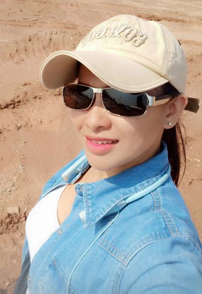 Dating Woman, Sirima, 46 years, Thailand, 154cm and 54kg